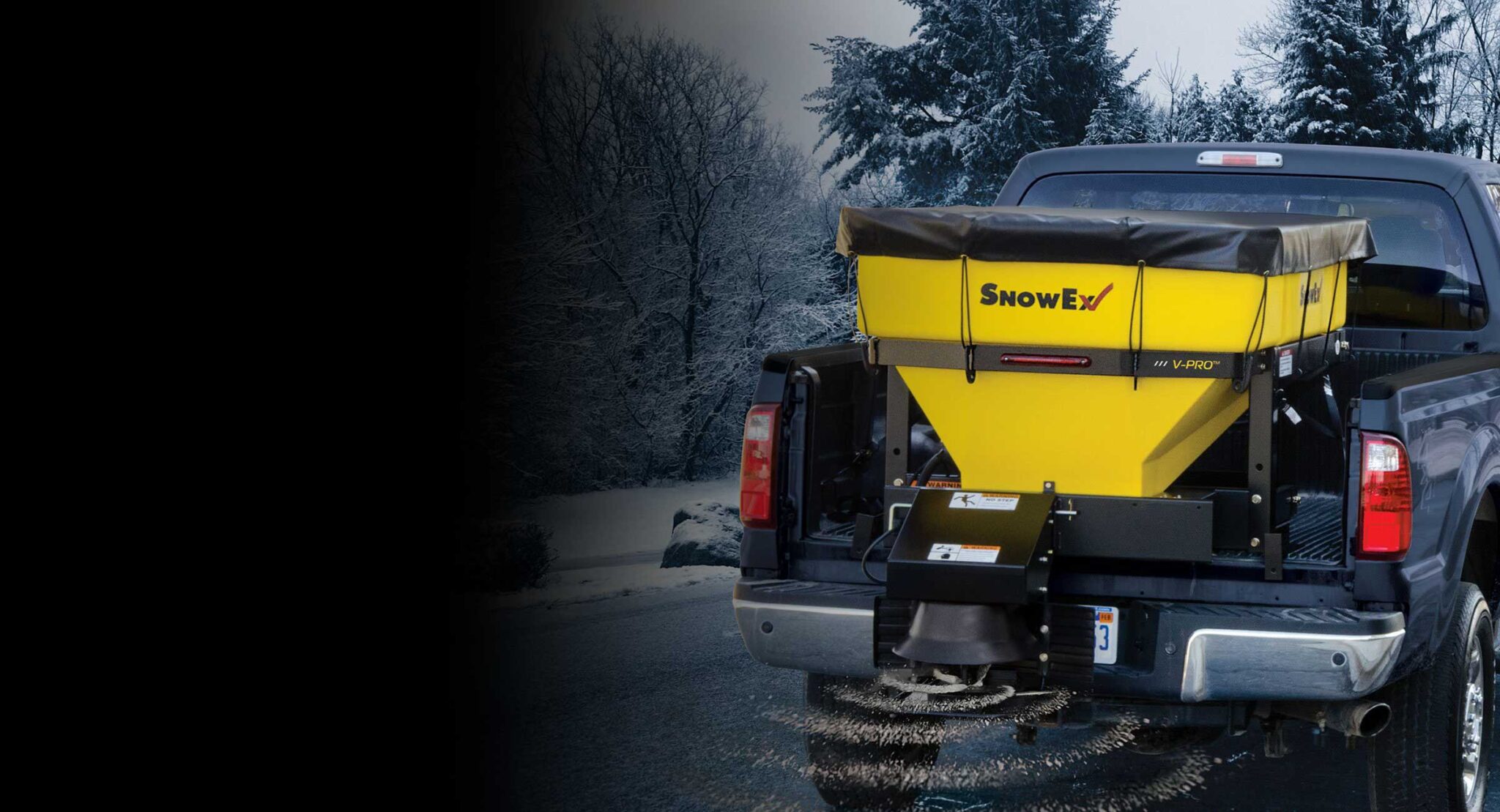 V-Pro™ 32300 & 32600 Hopper Spreader | SnowEx®