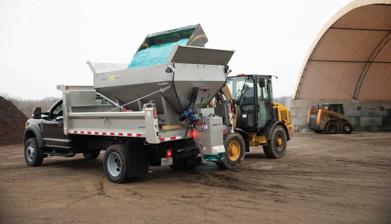 Renegade™ Hopper Spreader 1.5 - 5.0 cu yd | SnowEx®