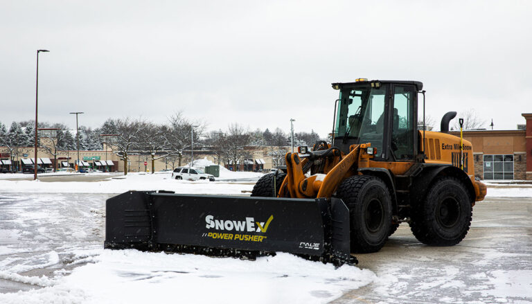 POWER PUSHER PRO Hydraulic-Wing Pusher Plow | SnowEx®